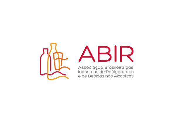 A indústria brasileira de bebidas não-alcoólicas e o marketing ...